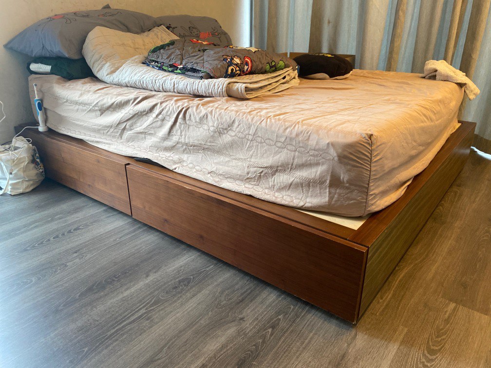 Muji platform bed queen size, Furniture & Home Living, Furniture, Bed ...