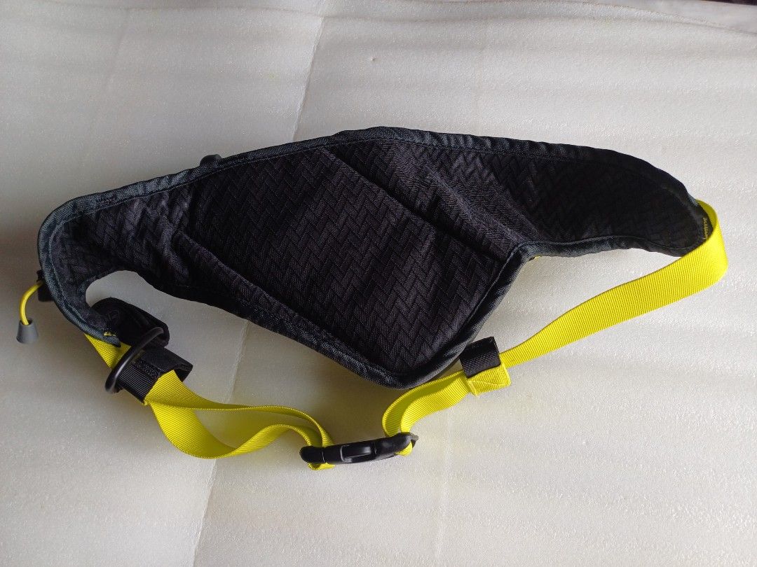 Nathan waist pak (Black), Sports Equipment, Other Sports Equipment and ...