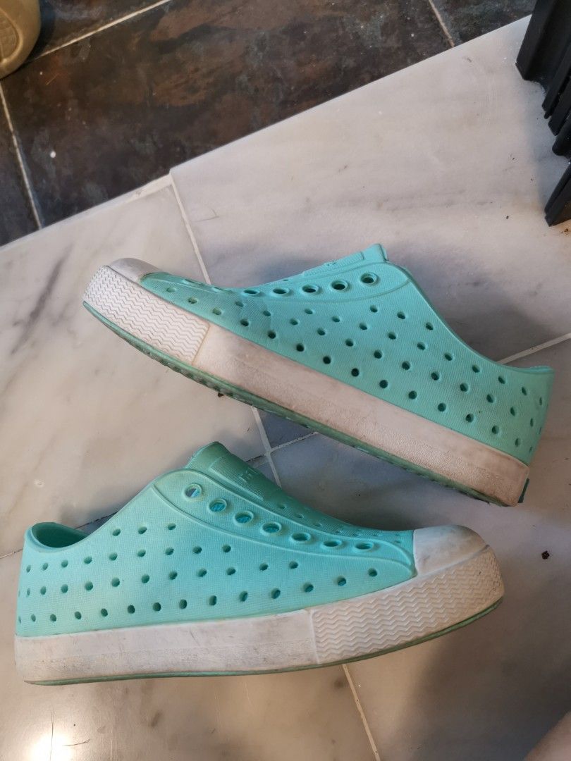 Native jefferson shoes C10, Babies & Kids, Babies & Kids Fashion on ...