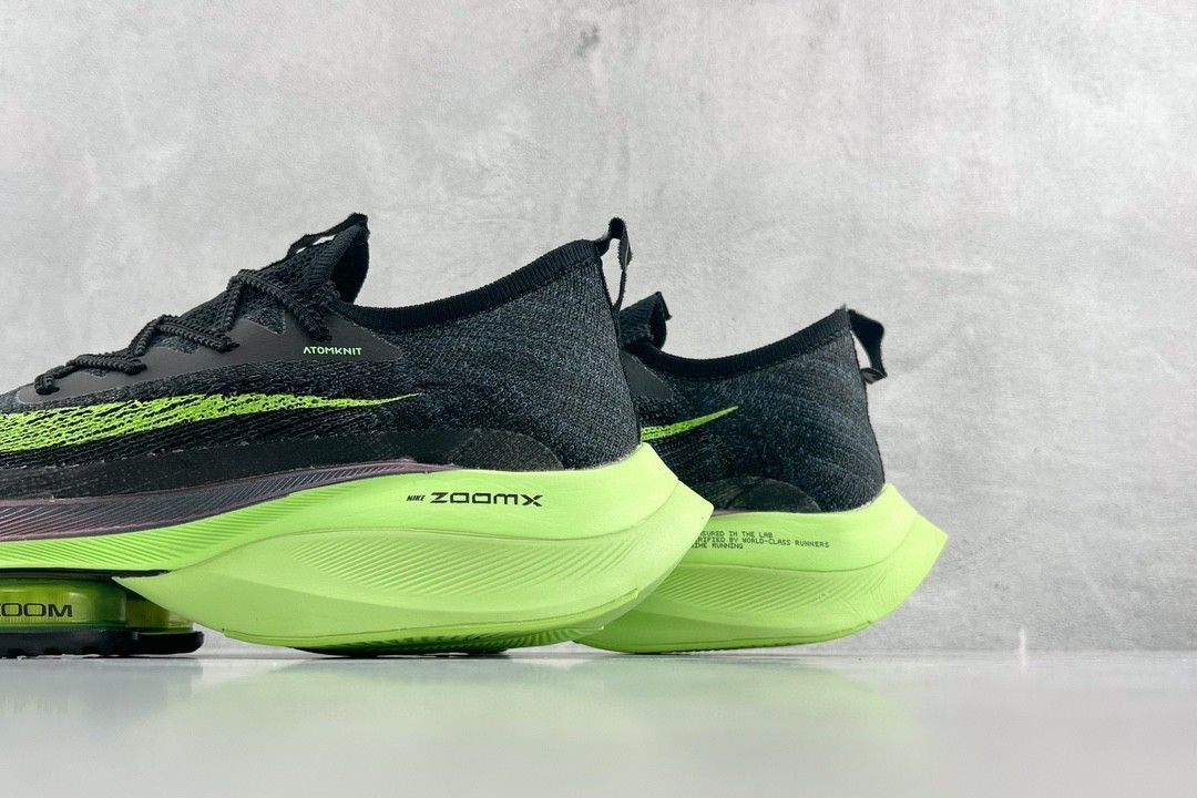 Nike Air Zoom Alphafly Next% 1, 男裝, 鞋, 波鞋 - Carousell