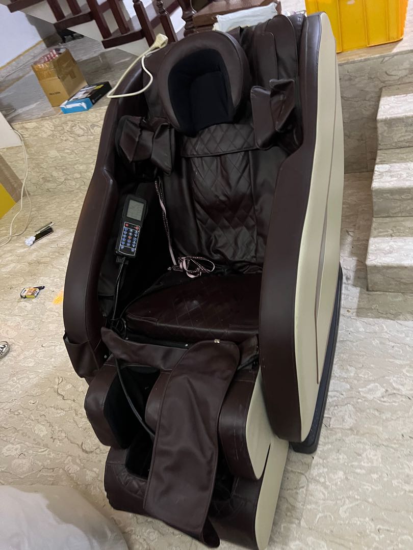 Normal Massage chair, Health & Nutrition, Massage Devices on Carousell