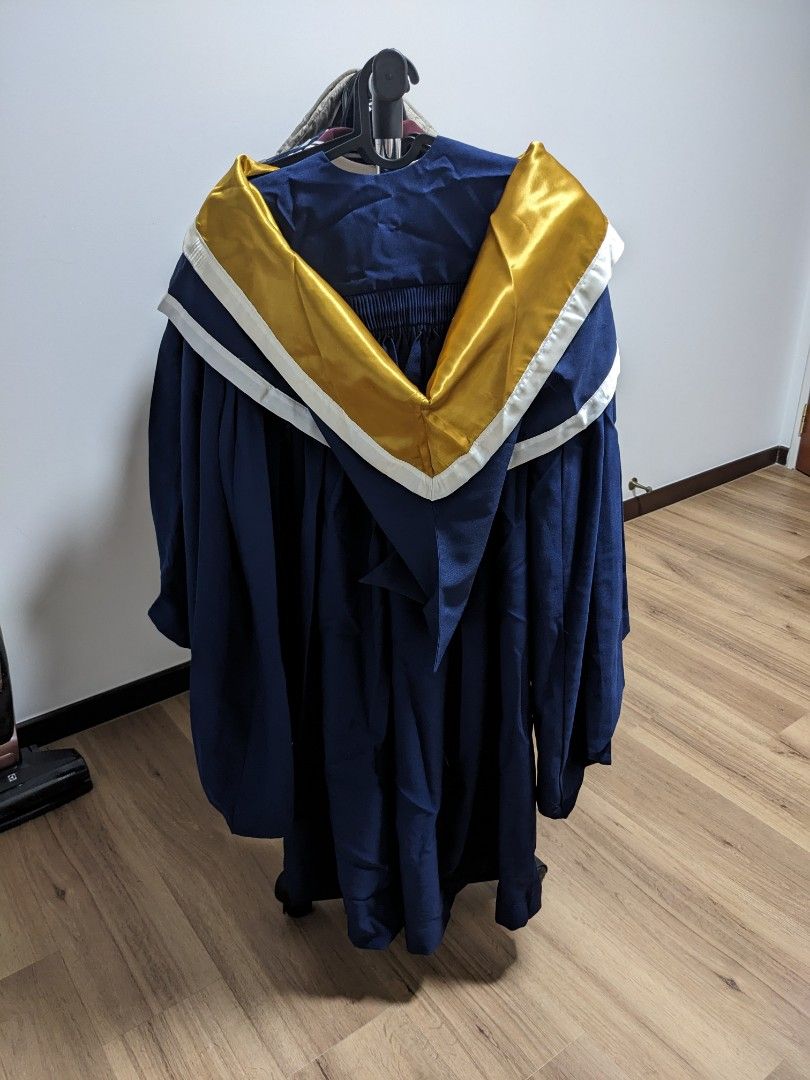 Ntu engineering graduation gown, Men's Fashion, Coats, Jackets and ...