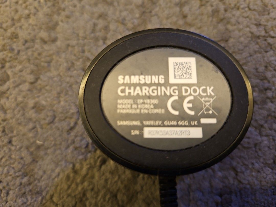 Original Samsung Charging Dock for Gear Fit 2 / Pro, TV & Home ...