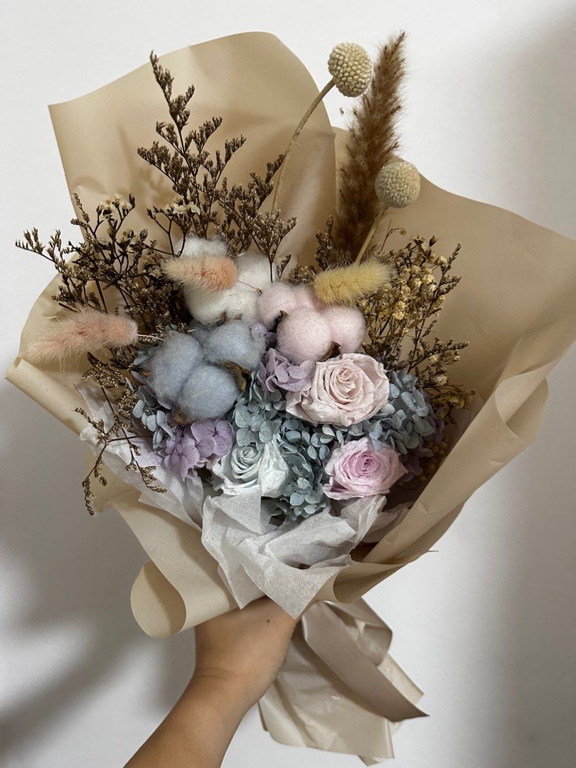 Preloved Preserved flower bouquets, Hobbies & Toys, Stationery & Craft ...