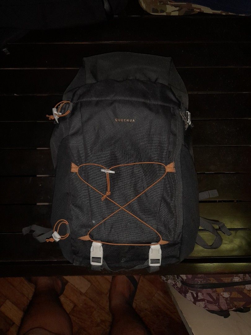 Quechua 30L hiking backpack, Men's Fashion, Bags, Backpacks on Carousell