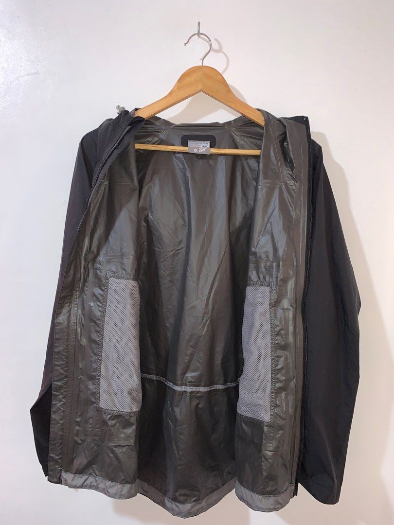 Salomon Rain Jacket, Men's Fashion, Coats, Jackets and Outerwear on Carousell