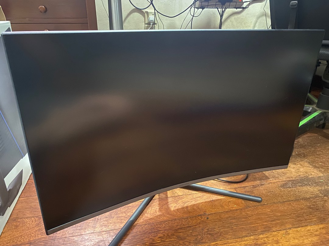 Samsung U32R590, Computers & Tech, Parts & Accessories, Monitor Screens ...