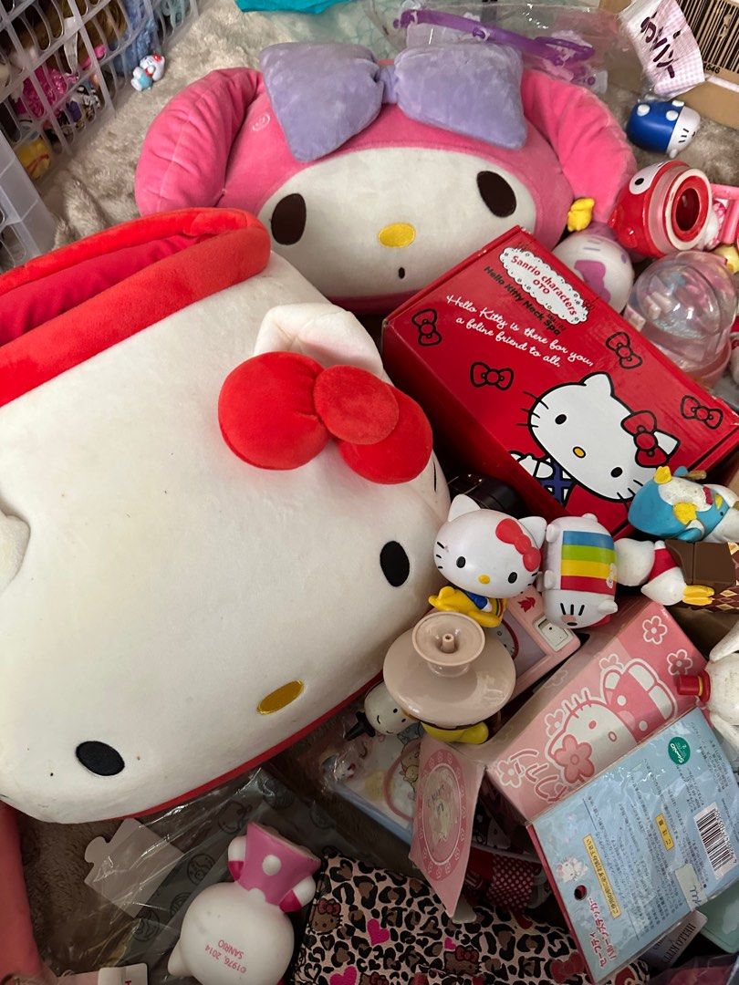 SANRIO MERCH SET TAKE ALL, Hobbies & Toys, Toys & Games on Carousell