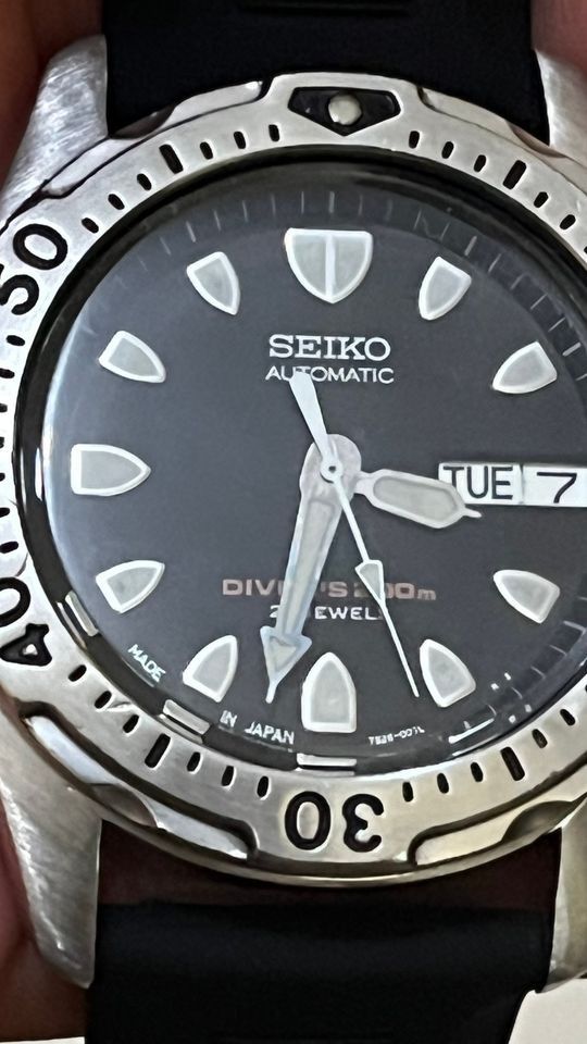 Seiko SKX003, Men's Fashion, Watches & Accessories, Watches on Carousell