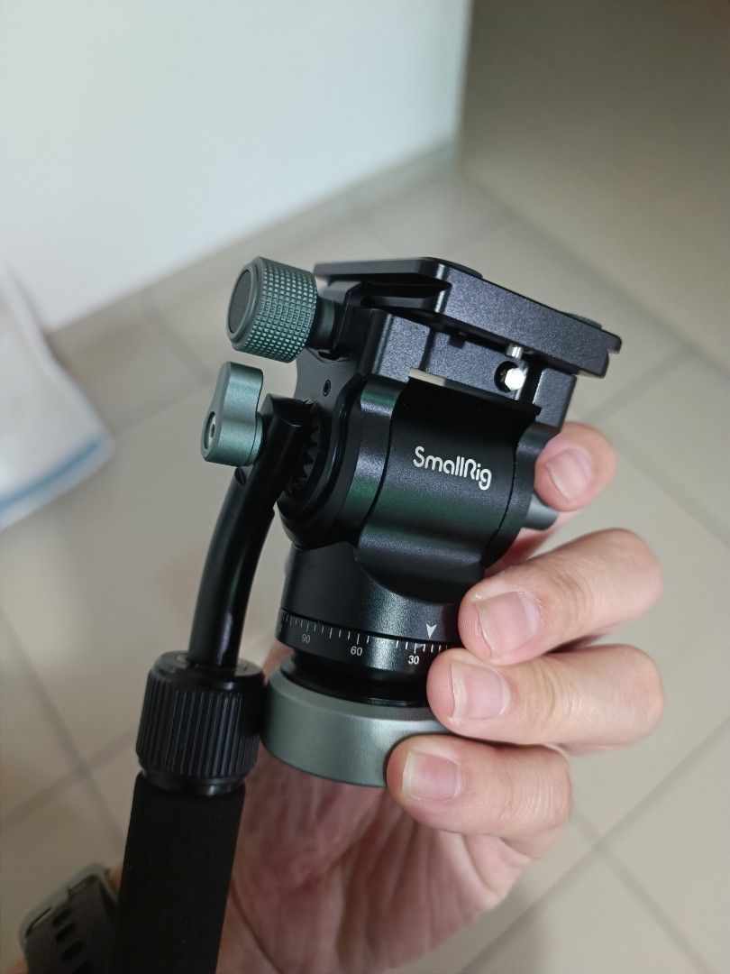 Smallrig CH20 fluid head 4170, Photography, Photography Accessories, Tripods & Monopods on Carousell