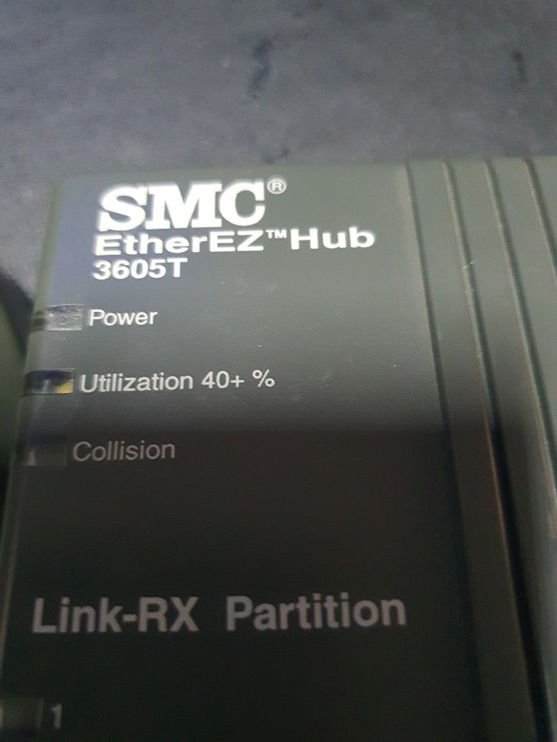 SMC Network Hub and wireless access point, Computers & Tech, Parts ...