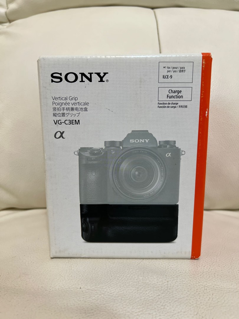 Sony VG-C3EM, Sony 原裝A7r3 直倒手柄，全套$500, 攝影器材, 相機 - Carousell