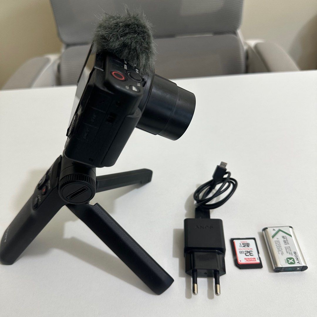 Sony ZV-1 / ZV1 Vlogging Camera, Photography, Cameras on Carousell