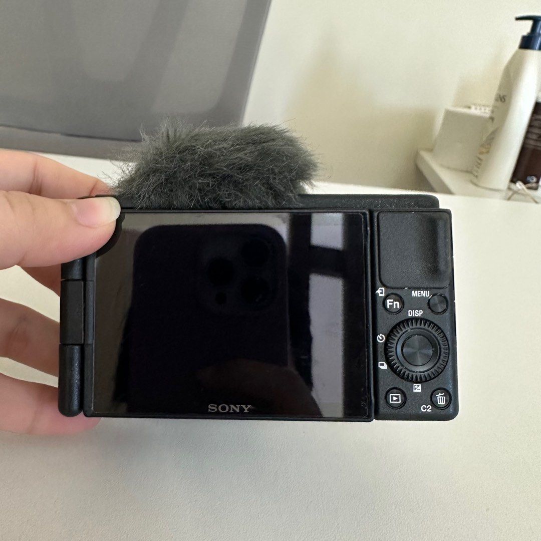 Sony ZV-1 / ZV1 Vlogging Camera, Photography, Cameras on Carousell