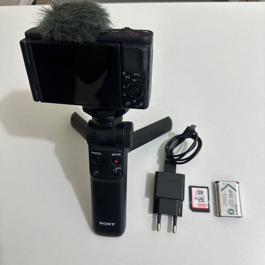Sony ZV-1 / ZV1 Vlogging Camera, Photography, Cameras on Carousell