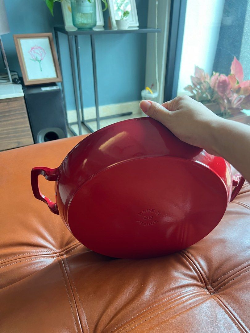 Staub Pot Cast Iron 30cm Braiser with Glass Lid, Furniture & Home ...