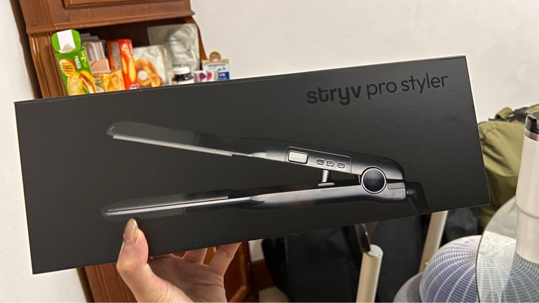 stryv Hair Straightener, Beauty & Personal Care, Hair on Carousell