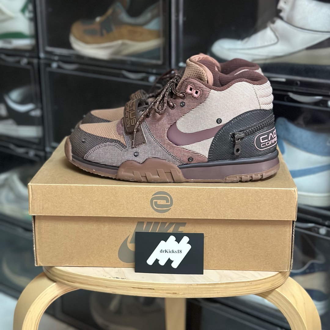 Travis Scott Air Trainer 1 SP, Men's Fashion, Footwear, Sneakers on ...