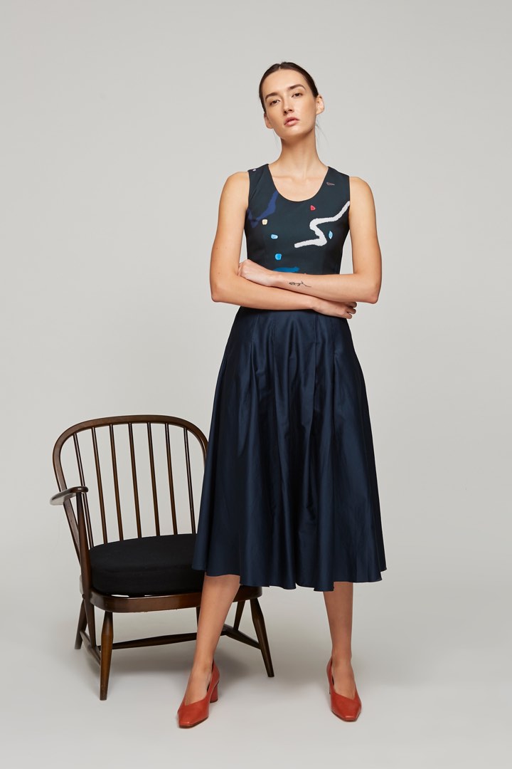 Treasures cropped top (OSN), Women's Fashion, Tops, Sleeveless on Carousell