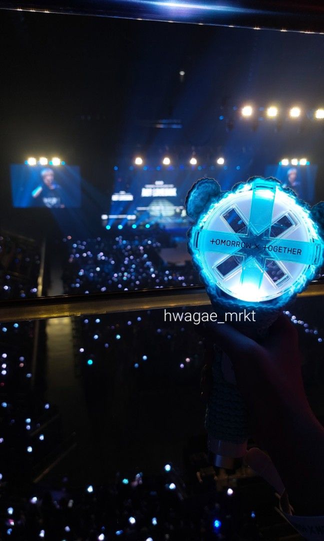 TXT MOABONG OFFICIAL LIGHTSTICK (V1), Hobbies & Toys, Memorabilia ...