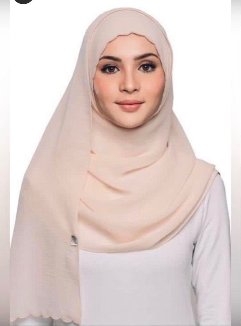 Umma Sulam Sumera, Women's Fashion, Muslimah Fashion, Hijabs on Carousell