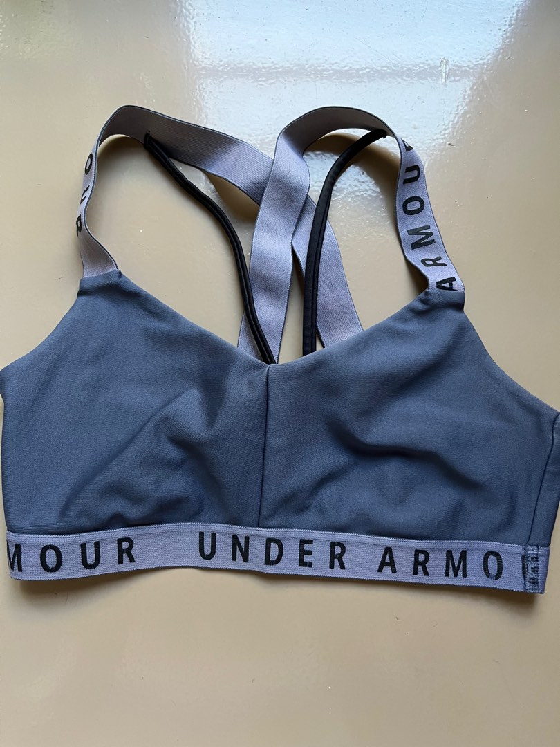 Under Armour Blue Sports Bra, Men's Fashion, Activewear on Carousell