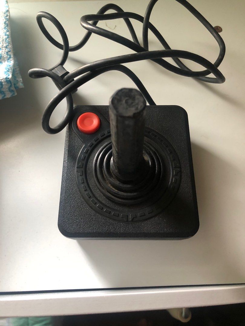 Vintage Atari Pacman CXL4022 and controller, Video Gaming, Video Games ...