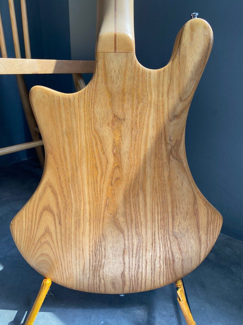 Vintage Guild B302-A bass guitar, Hobbies & Toys, Music & Media ...