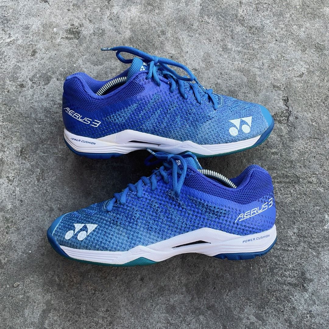Yonex Power Cushion Aerus 3, Luxury, Sneakers & Footwear on Carousell