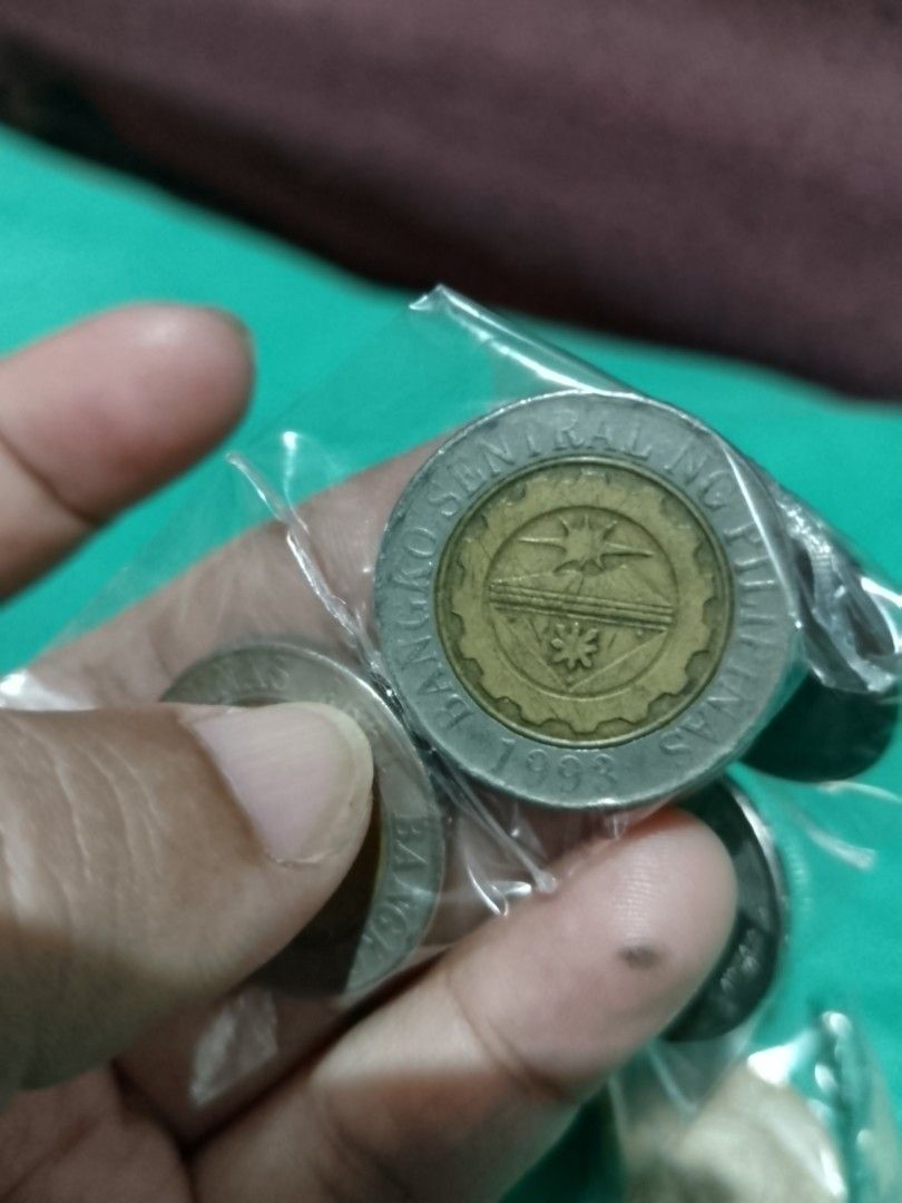 10 peso error coin, Community on Carousell