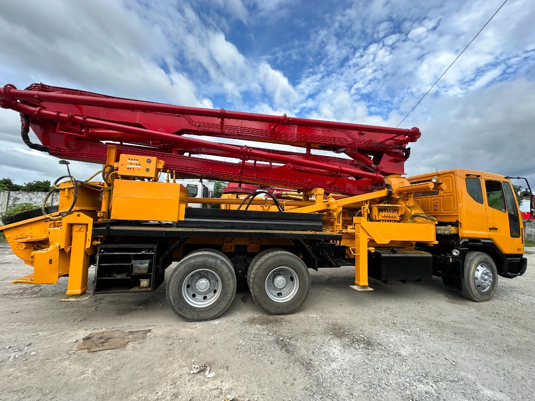 32 METERS PUMPCRETE TRUCK FOR SALE, Commercial & Industrial, Industrial ...