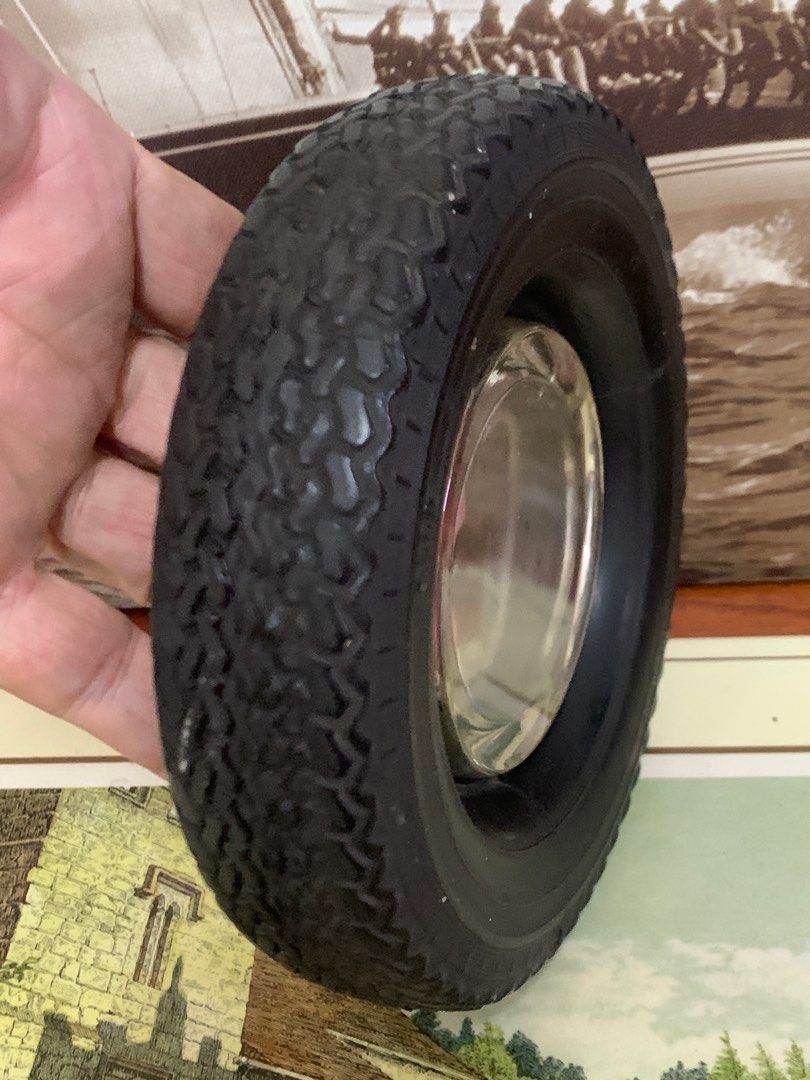 ♥️A collectible Vintage Goodyear G800 Tyre Ashtray with glass insert ...