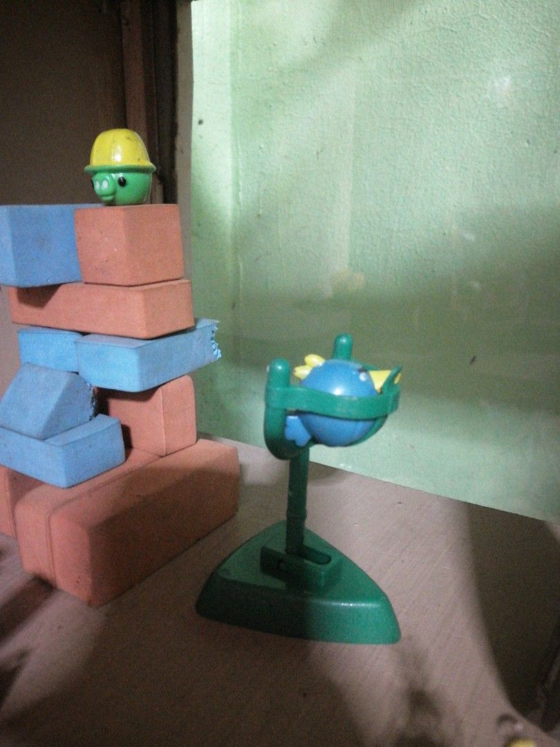 Angry birds catapult, Hobbies & Toys, Toys & Games on Carousell