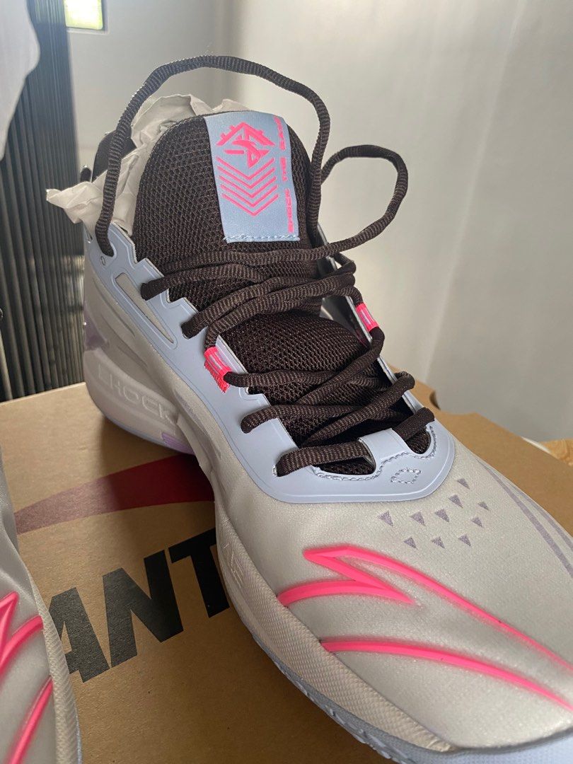 Anta Attack 5, Men's Fashion, Footwear, Sneakers on Carousell