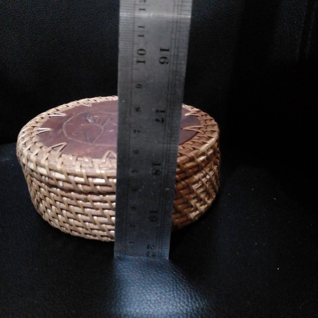 Anyaman rotan etnik, Antik, Lainnya di Carousell