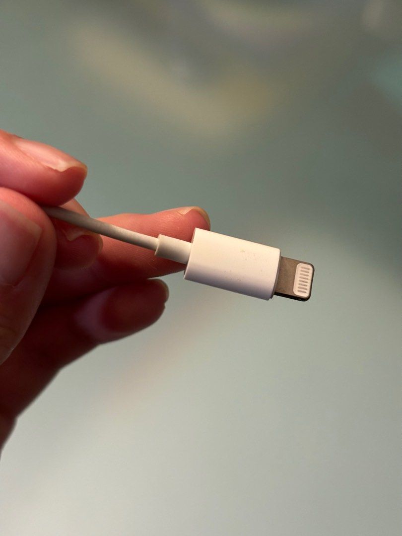 Apple 3.5mm headphone jack adapter plug, Audio, Portable Audio ...