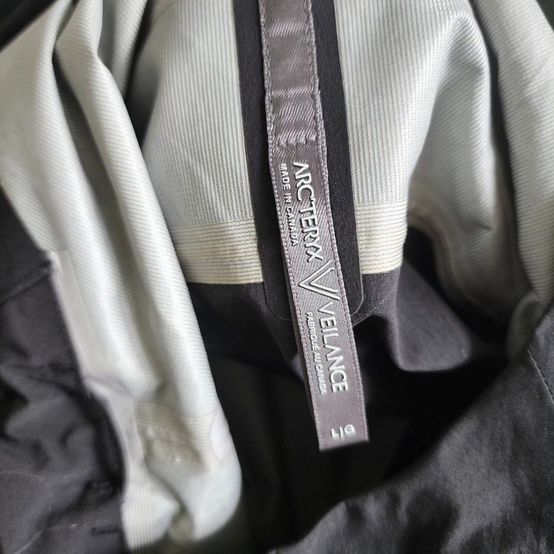 Arcteryx Veilance Composite Hooded Jacket Made in Canada, Men's Fashion ...