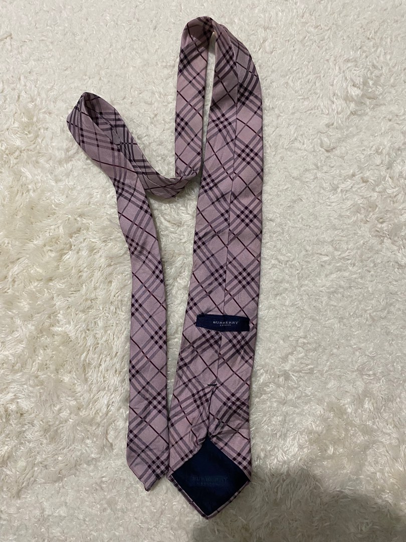 BURBERRY NECKTIE, Men's Fashion, Watches & Accessories, Ties on Carousell