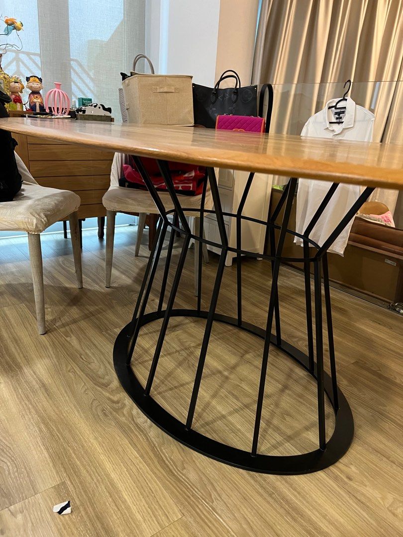 Castlery Dining Table - Wooden top Cash & Carry, Furniture & Home ...