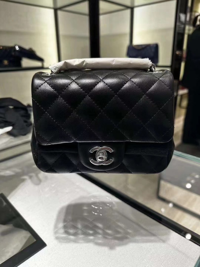 Chanel mini CF 17cm方胖子, 名牌, 手袋及銀包 - Carousell