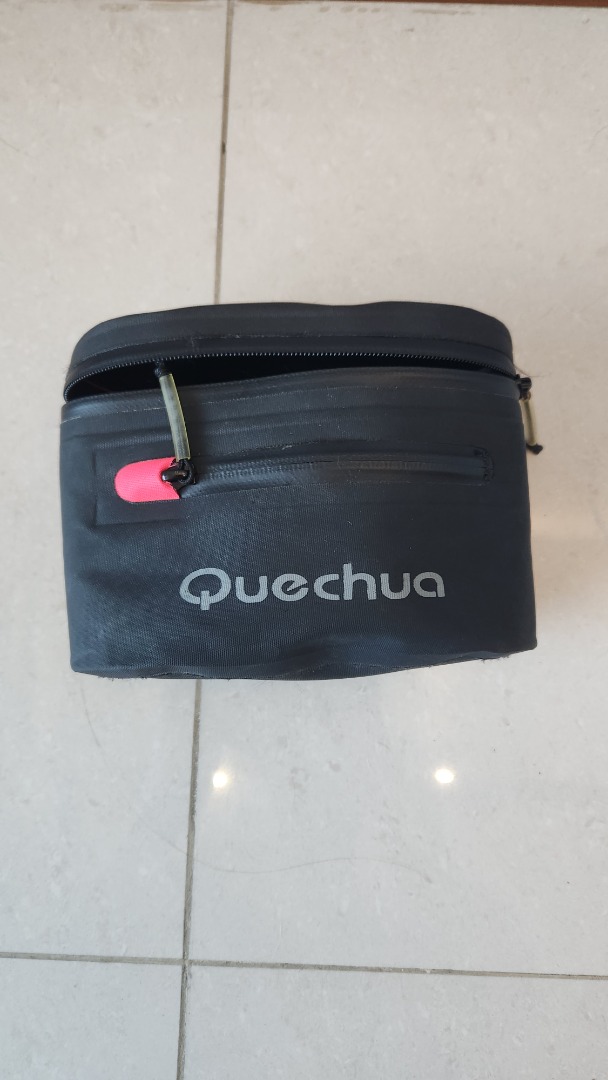 Decathlon Quechua Pouch, Women's Fashion, Bags & Wallets, Purses ...