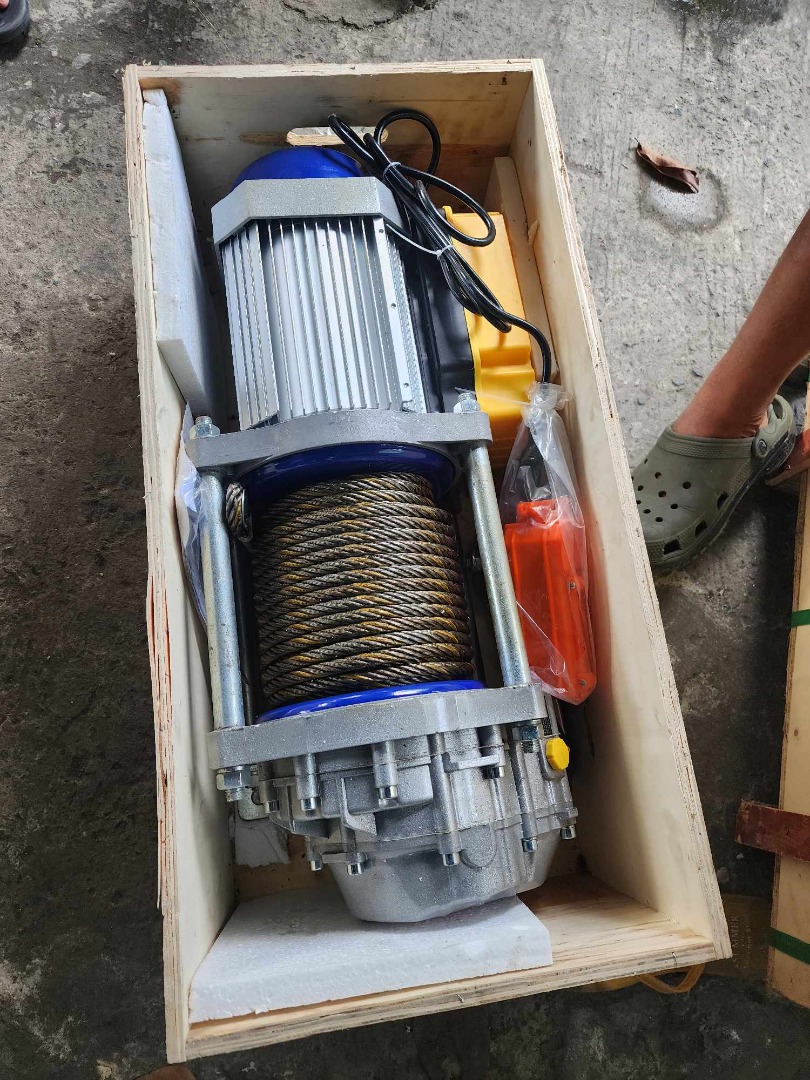 Electric cable Hoist, Commercial & Industrial, Construction Tools ...