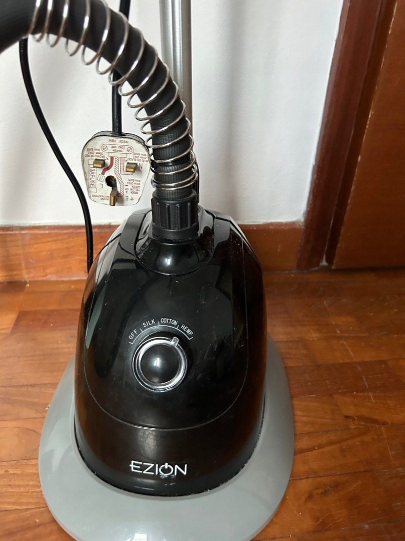 Ezion Garment Steamer, TV & Home Appliances, Irons & Steamers on Carousell