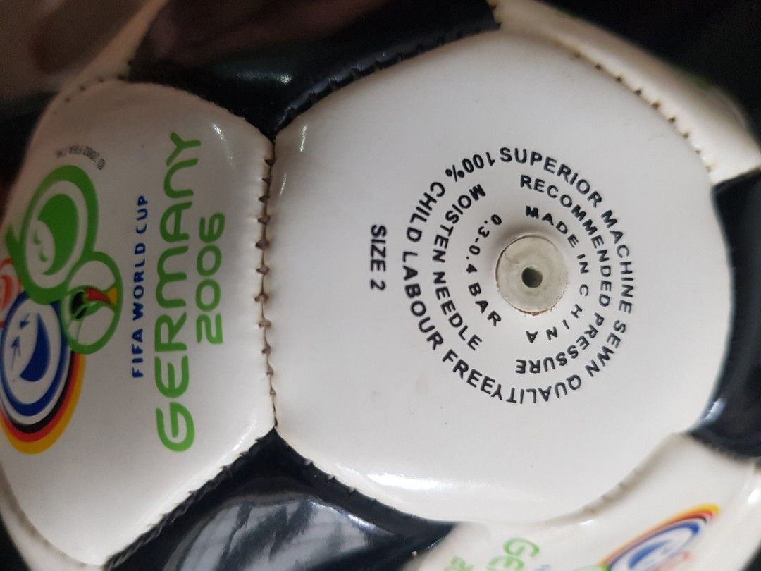 FIFA World Cup Soccer Ball Germany 2006 World Cup Logo Size 2, Olah ...