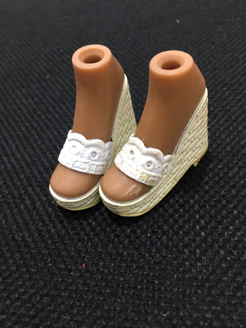 FT: Bratz spring break yasmin heels, Hobbies & Toys, Toys & Games on ...