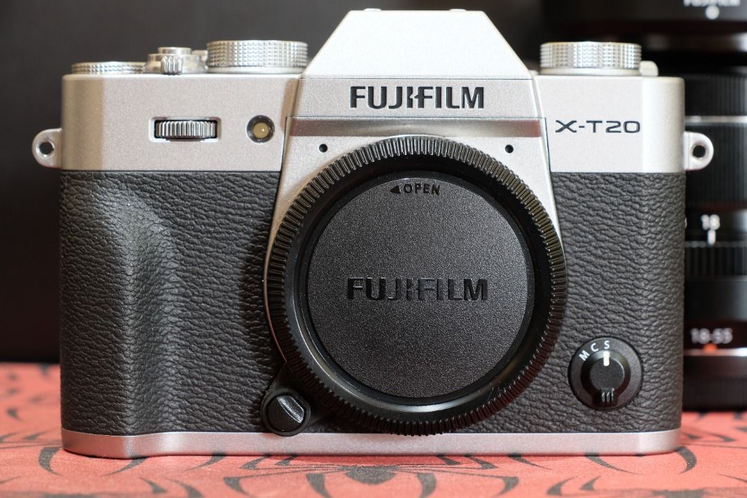 Fujifilm XT20 Silver Body, Photography, Cameras on Carousell