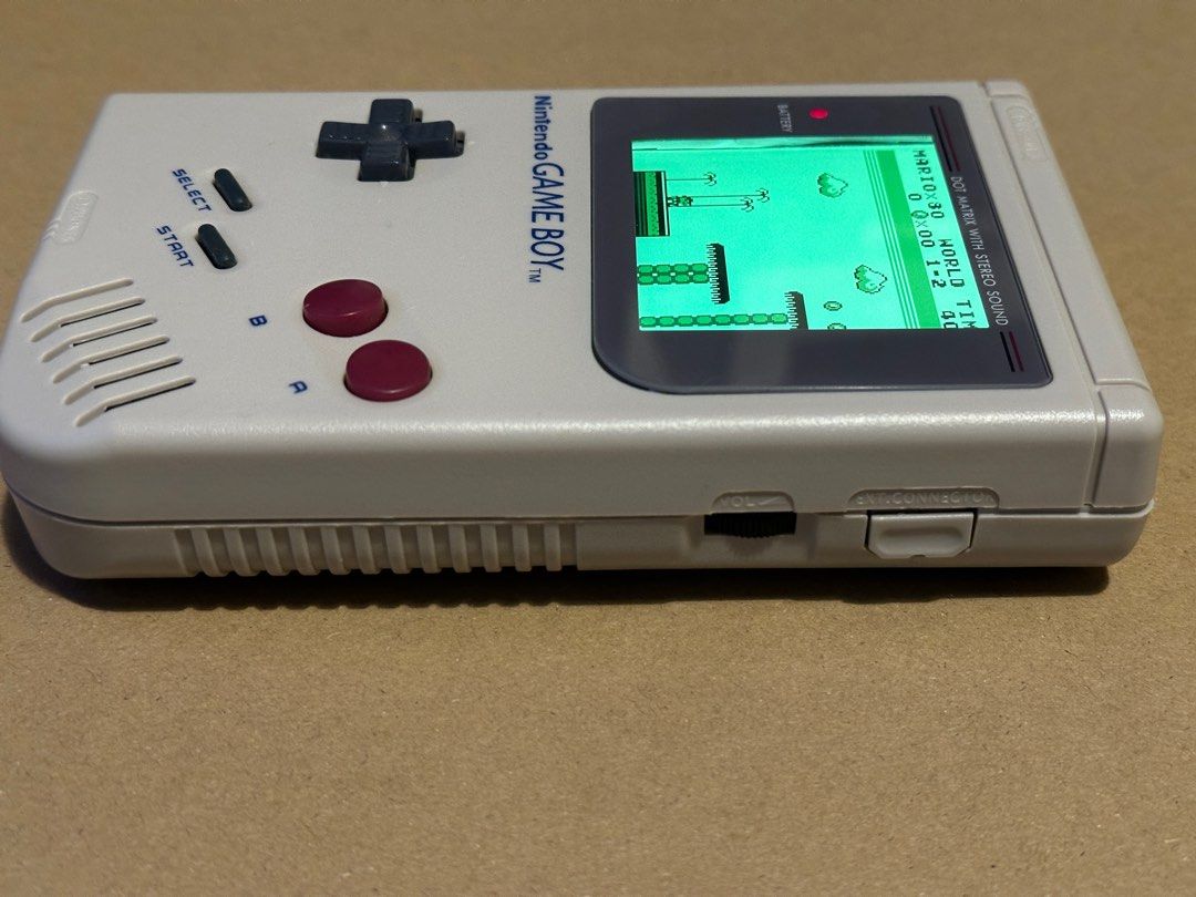 Game boy DMG - IPS display, new shell includes game, 電子遊戲, 電子遊戲機, Nintendo 任天堂 - Carousell