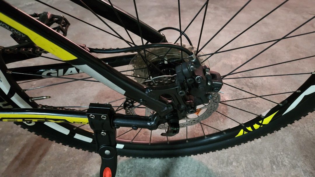 Giant ATX Mountain Bike XS, Sports Equipment, Bicycles & Parts ...