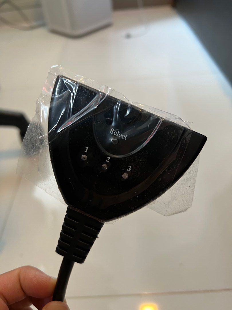 HDMI splitter, Computers & Tech, Parts & Accessories, Cables & Adaptors ...