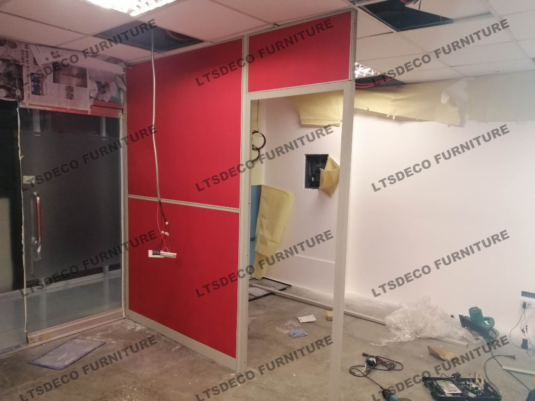 HIGH PANEL TWO-TONE WORKSTATIONS OFFICE PARTITIONS / OFFICE PARTITIONS ...